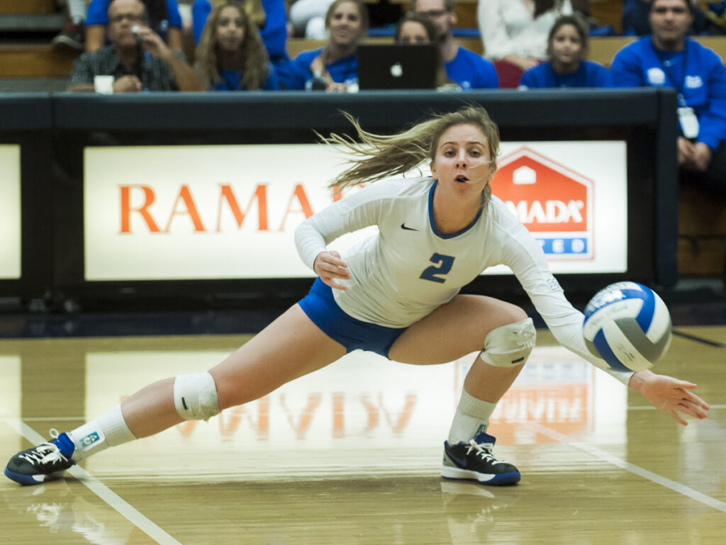 Women’s Volleyball Sweep Two, Drop One In Season Opener | The Daily Nexus