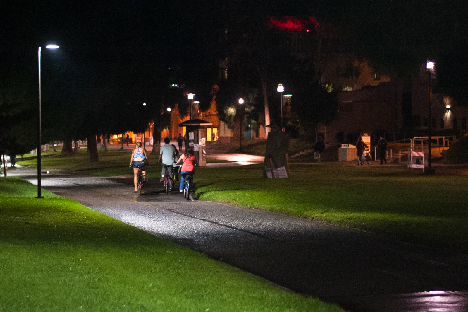 Campus Looks To Improve University Lighting | The Daily Nexus